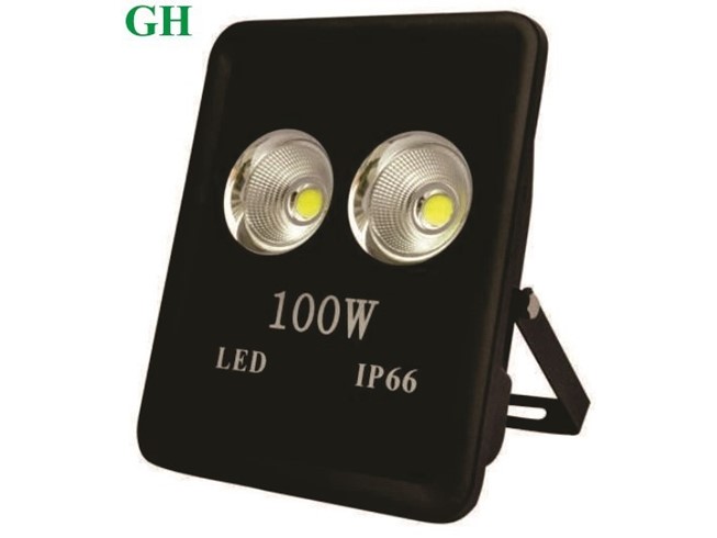 Đèn Pha Led 100W Chiếu Xa